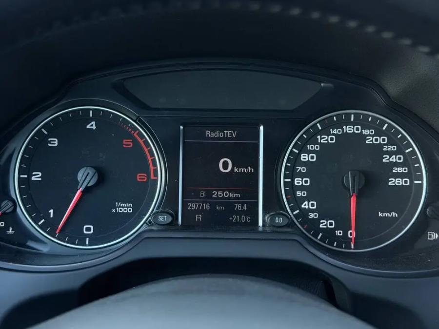 Audi Q5 2009 in Riga, with an engine capacity of 3.00 L and mileage of 298 thousand km for 5580 €, photo 19 on AUTOMOTO.COM.LV