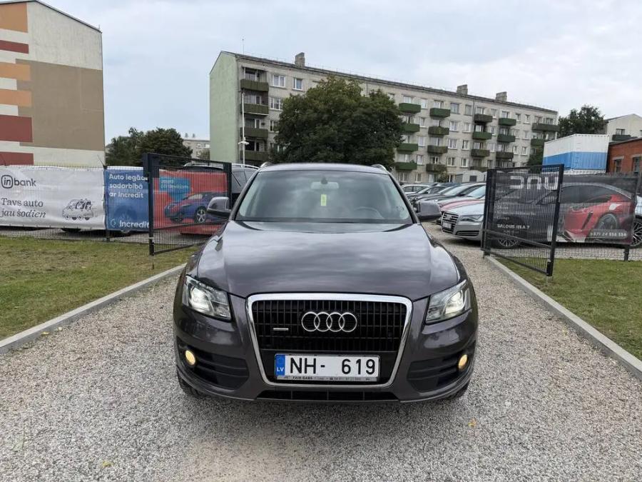 Audi Q5 2009 in Ventspils, with an engine capacity of 3.00 L and mileage of 286 thousand km for 9500 €, photo 3 on AUTOMOTO.COM.LV