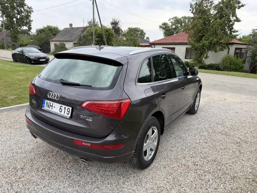 Audi Q5 2009 in Ventspils, with an engine capacity of 3.00 L and mileage of 286 thousand km for 9500 €, photo 5 on AUTOMOTO.COM.LV