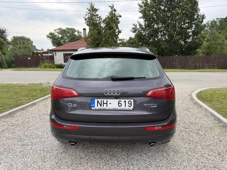 Audi Q5 2009 in Ventspils, with an engine capacity of 3.00 L and mileage of 286 thousand km for 9500 €, photo 6 on AUTOMOTO.COM.LV