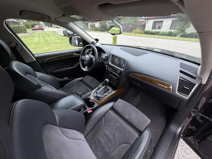 Audi Q5 2009 in Ventspils, with an engine capacity of 3.00 L and mileage of 286 thousand km for 9500 €, photo 13 on AUTOMOTO.COM.LV