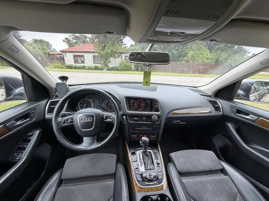 Audi Q5 2009 in Ventspils, with an engine capacity of 3.00 L and mileage of 286 thousand km for 9500 €, photo 21 on AUTOMOTO.COM.LV