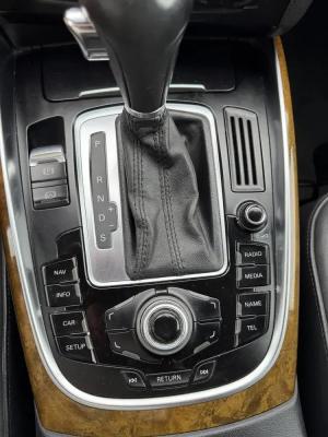 Audi Q5 2009 in Ventspils, with an engine capacity of 3.00 L and mileage of 286 thousand km for 9500 €, photo 24 on AUTOMOTO.COM.LV