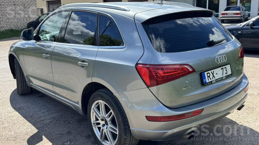 Audi Q5 2010 Kuldīga, ar dzinēja tilpumu 3.00 L un nobraukumu 0 tūkst. km par 8500 €, foto 4 vietnē AUTOMOTO.COM.LV
