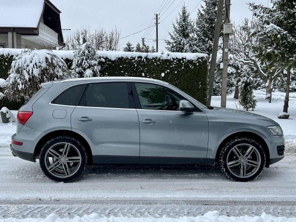Audi Q5 2010 in Kedainiai, with an engine capacity of 2.97 L and mileage of 298 thousand km for 7999 €, photo 5 on AUTOMOTO.COM.LV
