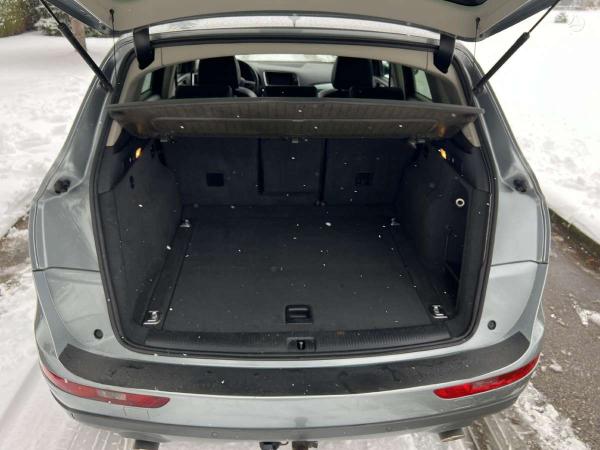 Audi Q5 2010 in Kedainiai, with an engine capacity of 2.97 L and mileage of 298 thousand km for 7999 €, photo 11 on AUTOMOTO.COM.LV