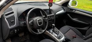 Audi Q5 2010 in Mazeikiai, with an engine capacity of 2.00 L and mileage of 270 thousand km for 7400 €, photo 8 on AUTOMOTO.COM.LV