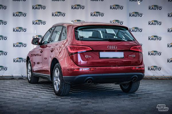Audi Q5 2010 in Kaunas, with an engine capacity of 3.00 L and mileage of 250 thousand km for 9490 €, photo 4 on AUTOMOTO.COM.LV
