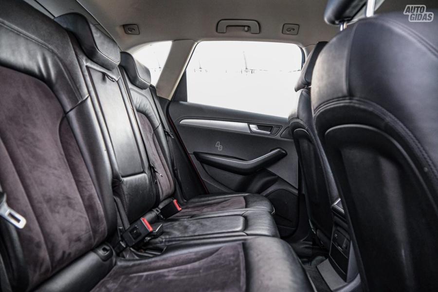 Audi Q5 2010 in Kaunas, with an engine capacity of 3.00 L and mileage of 250 thousand km for 9490 €, photo 11 on AUTOMOTO.COM.LV