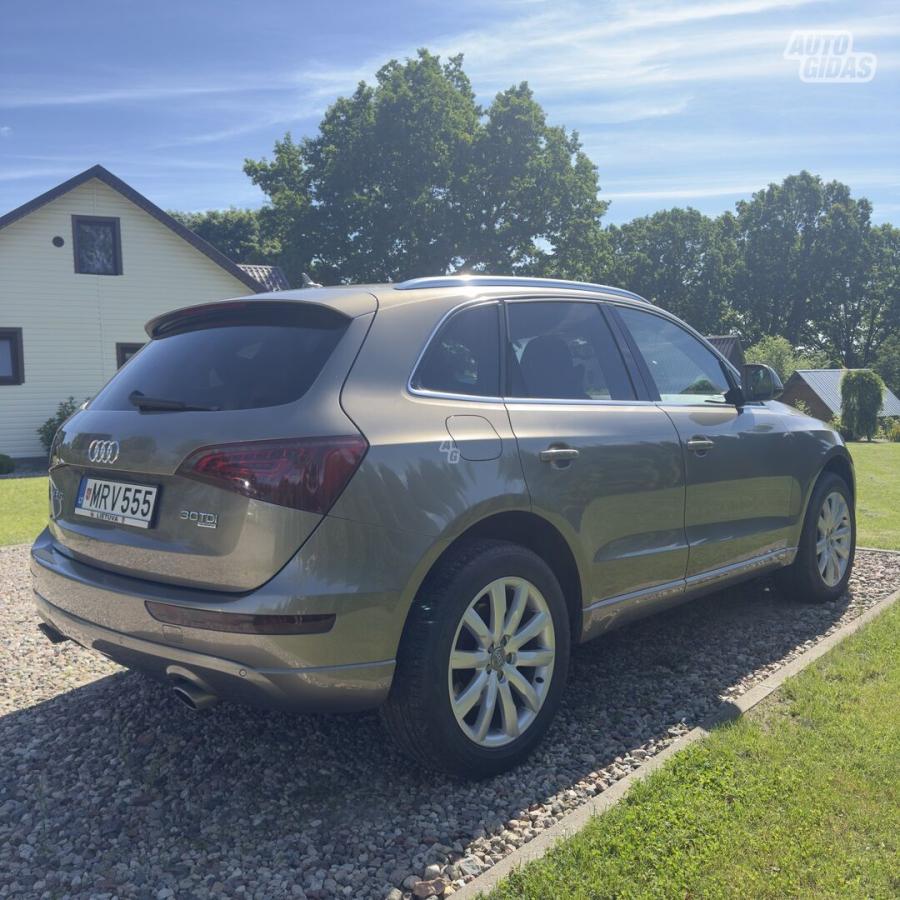 Audi Q5 2010 in Kaunas, with an engine capacity of 3.00 L and mileage of 348 thousand km for 8600 €, photo 4 on AUTOMOTO.COM.LV