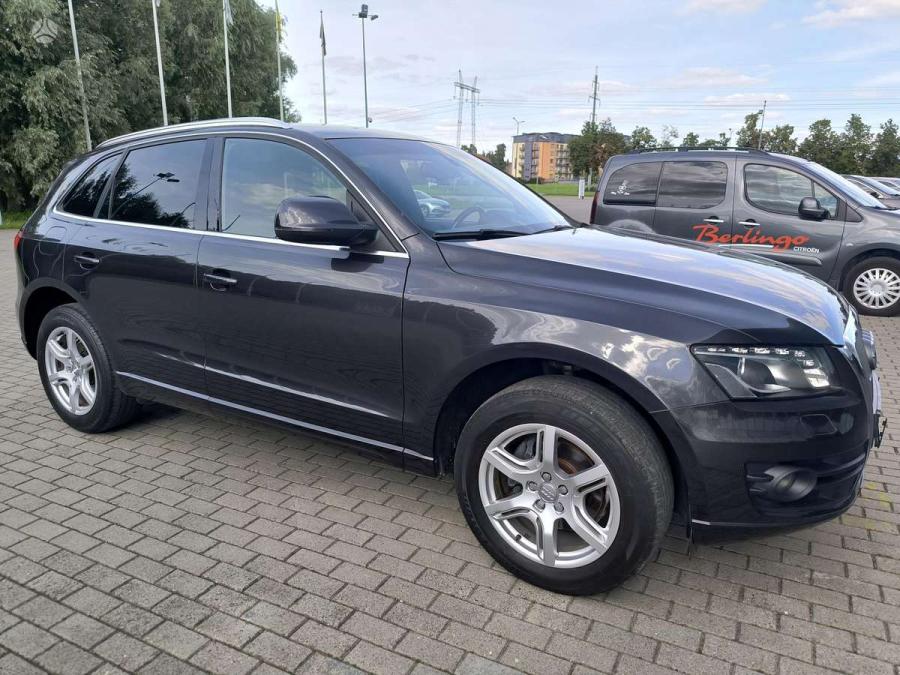 Audi Q5 2010 in Siauliai, with an engine capacity of 1.97 L and mileage of 286 thousand km for 9600 €, photo 4 on AUTOMOTO.COM.LV
