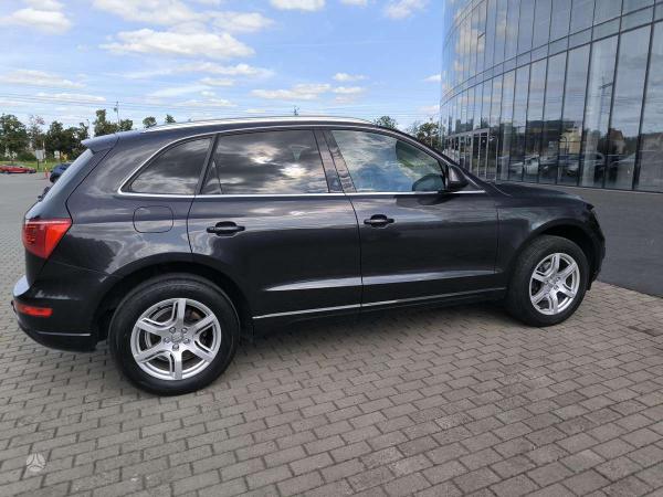 Audi Q5 2010 in Siauliai, with an engine capacity of 1.97 L and mileage of 286 thousand km for 9600 €, photo 4 on AUTOMOTO.COM.LV