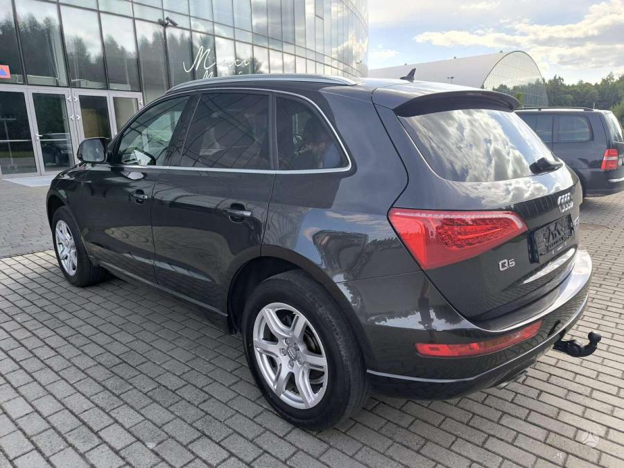 Audi Q5 2010 in Siauliai, with an engine capacity of 1.97 L and mileage of 286 thousand km for 9600 €, photo 8 on AUTOMOTO.COM.LV