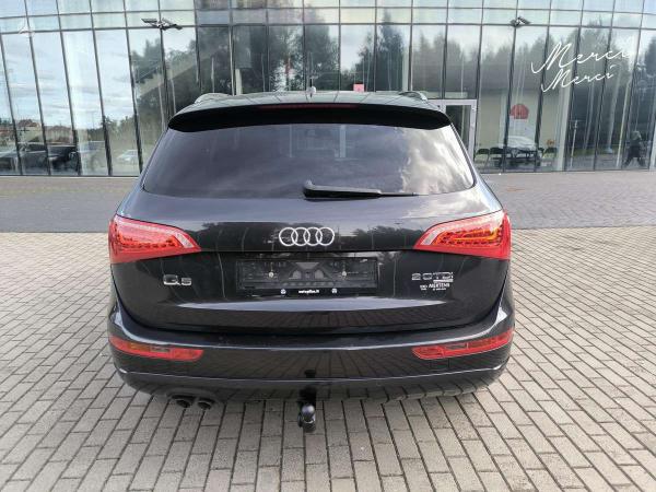 Audi Q5 2010 in Siauliai, with an engine capacity of 1.97 L and mileage of 286 thousand km for 9600 €, photo 8 on AUTOMOTO.COM.LV