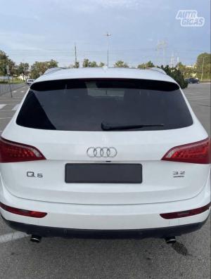Audi Q5 2010 Šauļi, ar dzinēja tilpumu 3.20 L un nobraukumu 260 tūkst. km par 8900 €, foto 5 vietnē AUTOMOTO.COM.LV