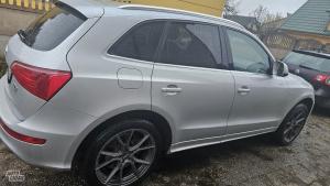 Audi Q5 2010 in Kazlu Ruda, with an engine capacity of 3.00 L and mileage of 281 thousand km for 10000 €, photo 4 on AUTOMOTO.COM.LV