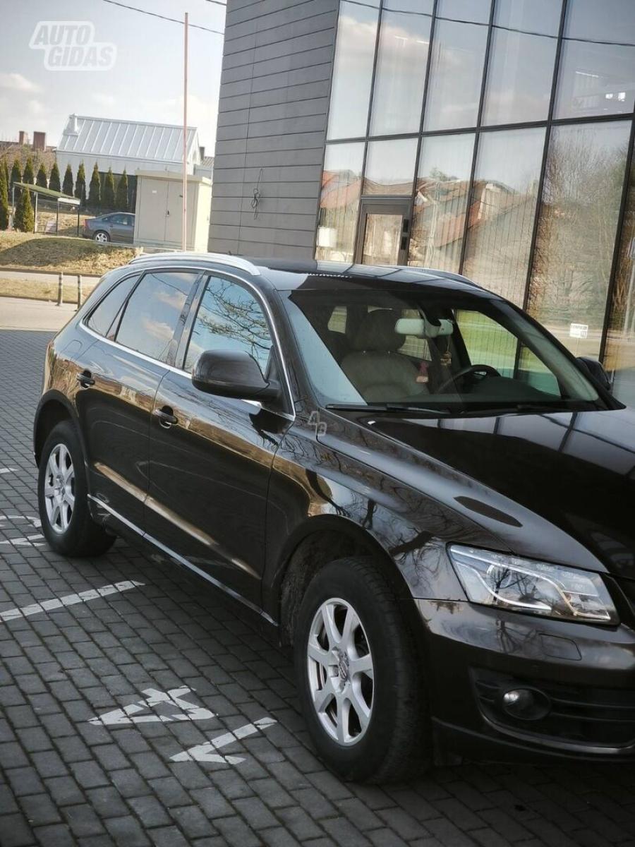 Audi Q5 2011 in Vilnius, with an engine capacity of 2.00 L and mileage of 340 thousand km for 9999 €, photo 1 on AUTOMOTO.COM.LV