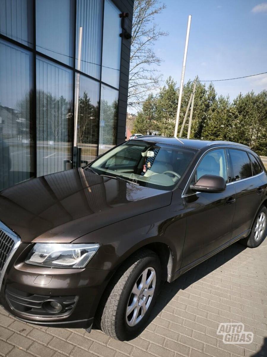 Audi Q5 2011 in Vilnius, with an engine capacity of 2.00 L and mileage of 340 thousand km for 9999 €, photo 2 on AUTOMOTO.COM.LV