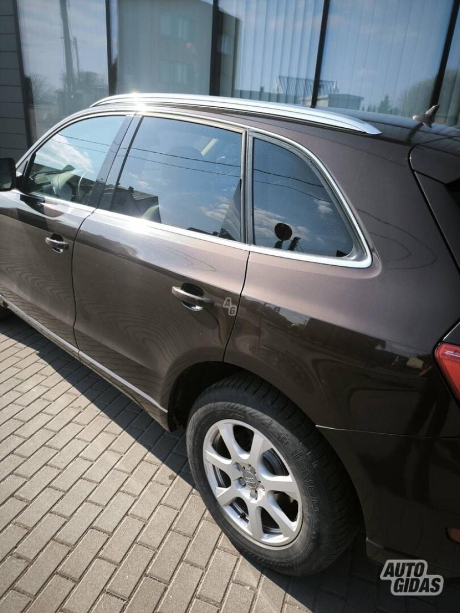 Audi Q5 2011 in Vilnius, with an engine capacity of 2.00 L and mileage of 340 thousand km for 9999 €, photo 5 on AUTOMOTO.COM.LV