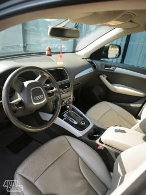Audi Q5 2011 in Vilnius, with an engine capacity of 2.00 L and mileage of 340 thousand km for 9999 €, photo 7 on AUTOMOTO.COM.LV