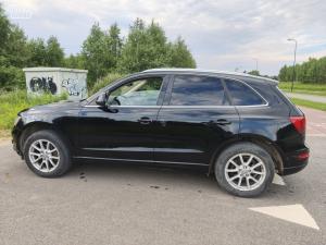 Audi Q5 2011 in Vilnius, with an engine capacity of 3.20 L and mileage of 300 thousand km for 6300 €, photo 9 on AUTOMOTO.COM.LV