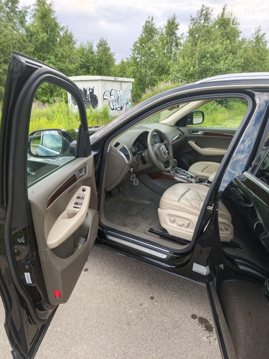 Audi Q5 2011 in Vilnius, with an engine capacity of 3.20 L and mileage of 300 thousand km for 6300 €, photo 14 on AUTOMOTO.COM.LV