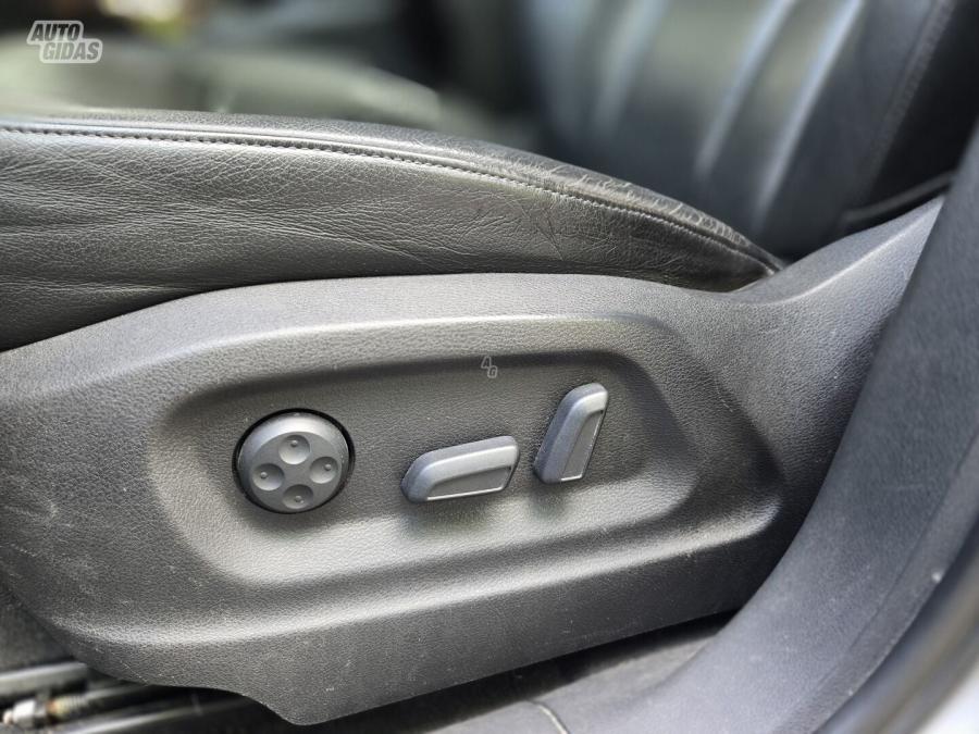Audi Q5 2011 in Vilnius, with an engine capacity of 2.00 L and mileage of 158 thousand km for 7000 €, photo 15 on AUTOMOTO.COM.LV