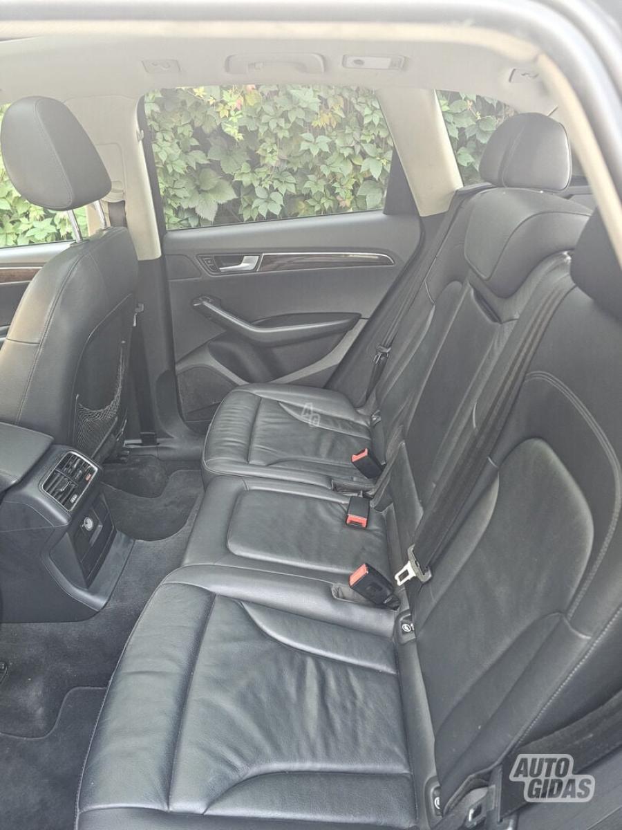 Audi Q5 2011 Kauņa, ar dzinēja tilpumu 3.20 L un nobraukumu 275 tūkst. km par 6500 €, foto 14 vietnē AUTOMOTO.COM.LV