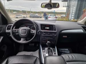 Audi Q5 2011 in Vilnius, with an engine capacity of 2.00 L and mileage of 260 thousand km for 9999 €, photo 9 on AUTOMOTO.COM.LV