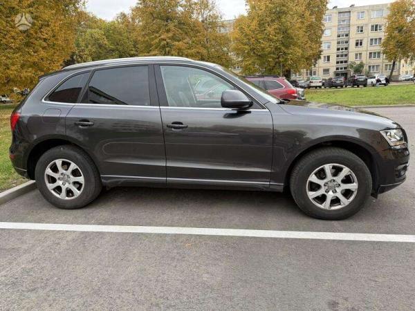 Audi Q5 2012 in Alytus, with an engine capacity of 2.00 L and mileage of 213 thousand km for 11500 €, photo 4 on AUTOMOTO.COM.LV