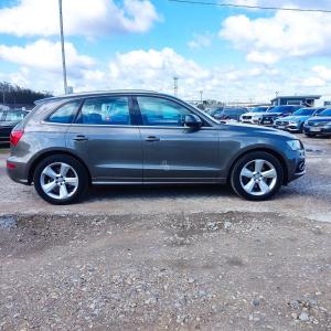 Audi Q5 2012 in Vilnius, with an engine capacity of 2.00 L and mileage of 236 thousand km for 10950 €, photo 5 on AUTOMOTO.COM.LV