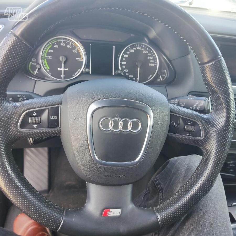 Audi Q5 2012 in Vilnius, with an engine capacity of 2.00 L and mileage of 236 thousand km for 10950 €, photo 15 on AUTOMOTO.COM.LV