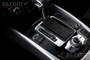 Audi Q5 2012 in Jelgava, with an engine capacity of 3.00 L and mileage of 253 thousand km for 10990 €, photo 24 on AUTOMOTO.COM.LV