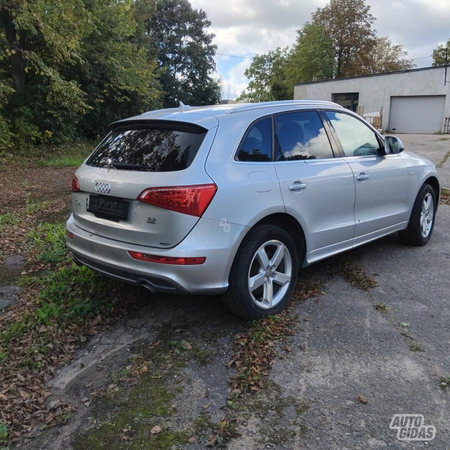 Audi Q5 2012 in Siauliai, with an engine capacity of 3.20 L and mileage of 235 thousand km for 5350 €, photo 6 on AUTOMOTO.COM.LV