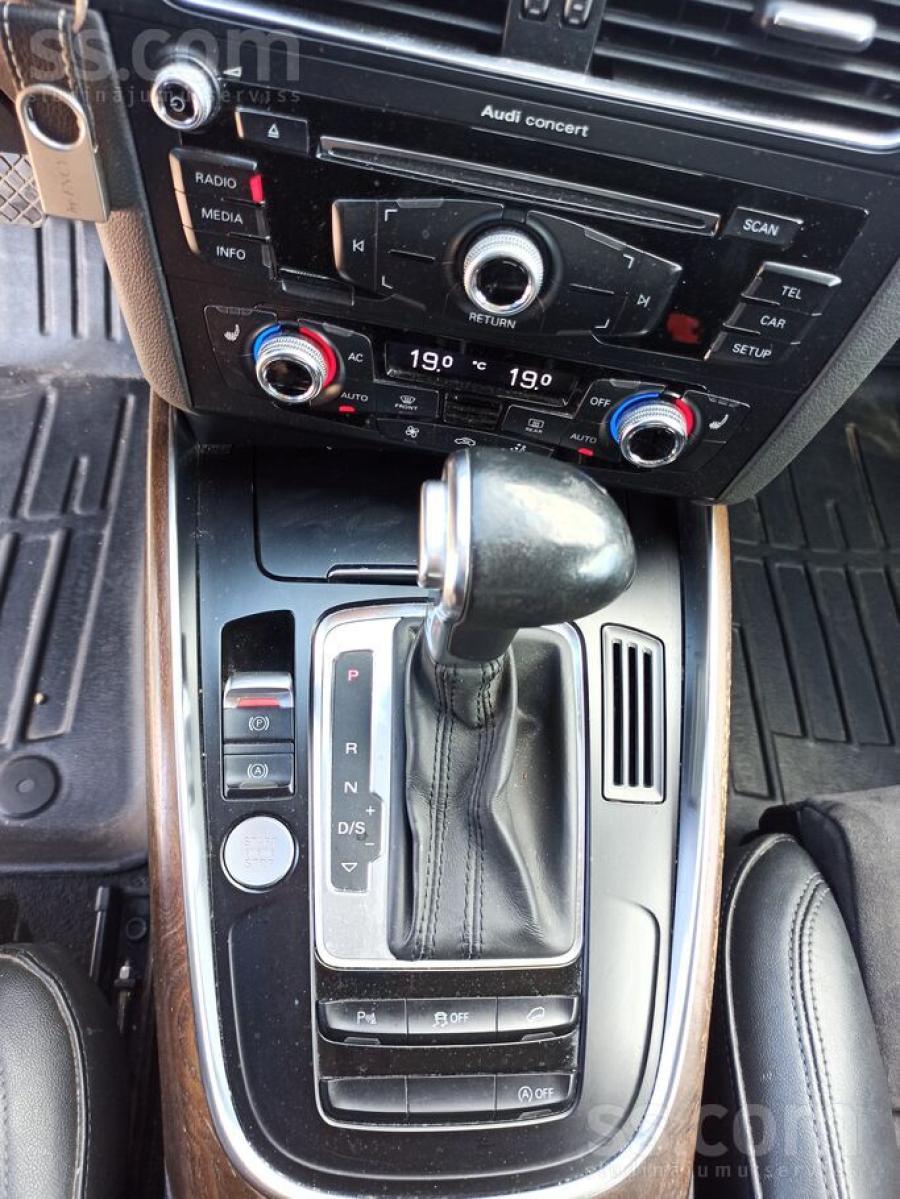 Audi Q5 2013 Daugavpils, ar dzinēja tilpumu 2.00 L un nobraukumu 0 tūkst. km par 14950 €, foto 31 vietnē AUTOMOTO.COM.LV