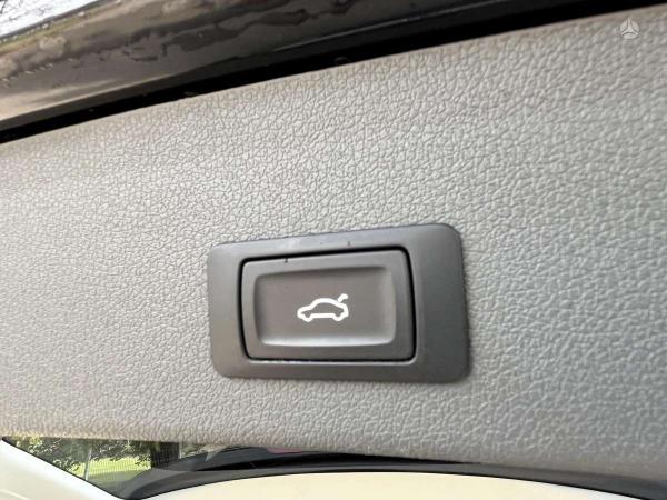 Audi Q5 2013 in Taurage, with an engine capacity of 2.00 L and mileage of 244 thousand km for 12900 €, photo 11 on AUTOMOTO.COM.LV