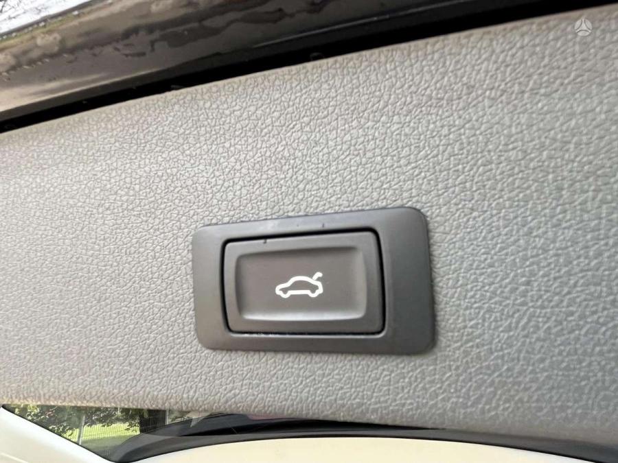 Audi Q5 2013 Tauragė, ar dzinēja tilpumu 2.00 L un nobraukumu 244 tūkst. km par 12900 €, foto 11 vietnē AUTOMOTO.COM.LV