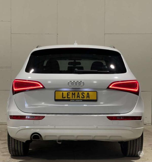 Audi Q5 2013 in Klaipeda, with an engine capacity of 0.00 L and mileage of 233 thousand km for 12999 €, photo 4 on AUTOMOTO.COM.LV