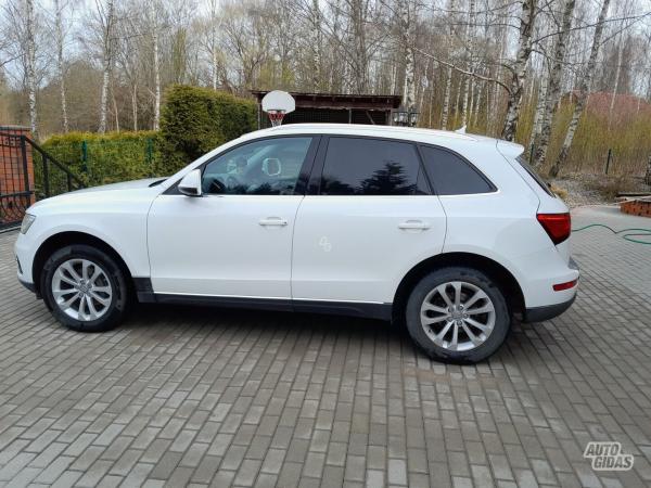 Audi Q5 2014 in Klaipeda, with an engine capacity of 2.00 L and mileage of 227 thousand km for 13850 €, photo 2 on AUTOMOTO.COM.LV