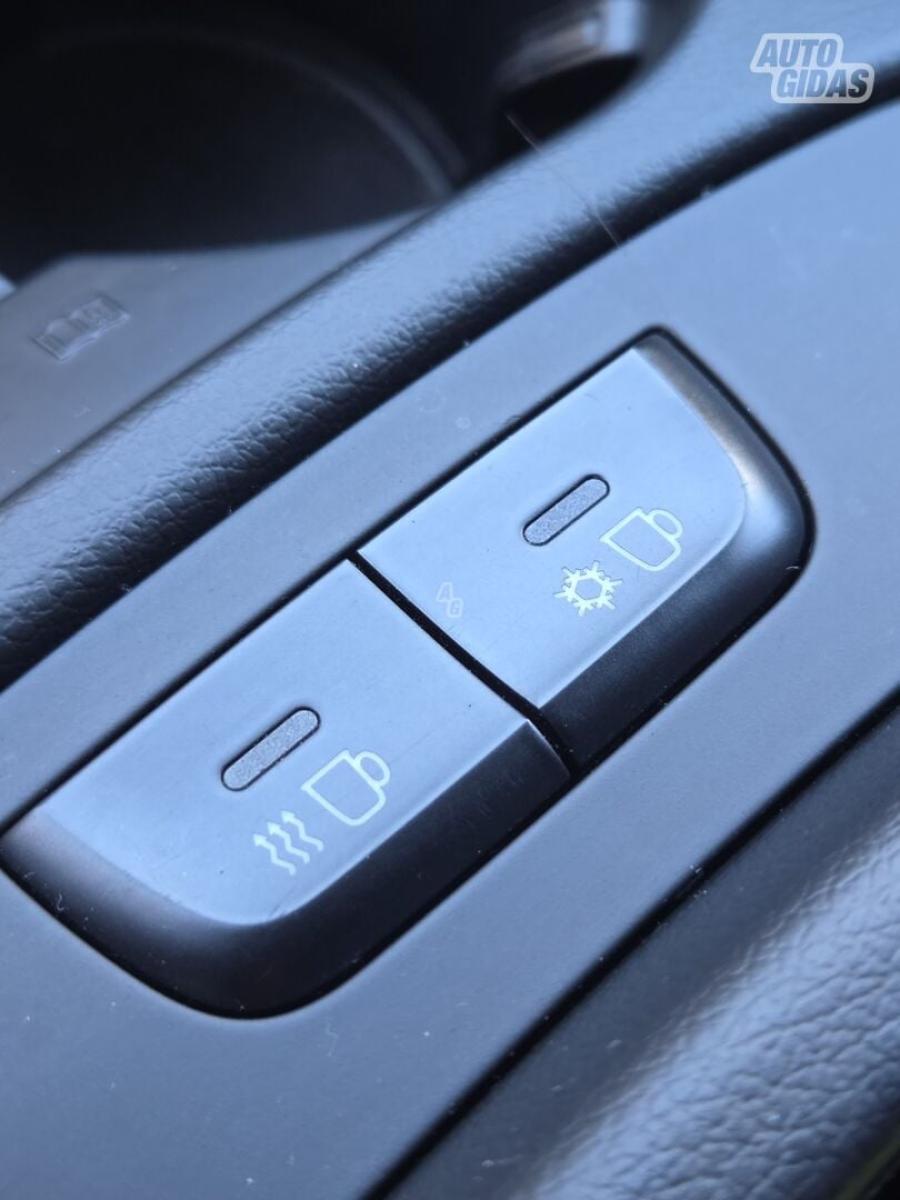 Audi Q5 2014 in Vilnius, with an engine capacity of 3.00 L and mileage of 175 thousand km for 10000 €, photo 9 on AUTOMOTO.COM.LV