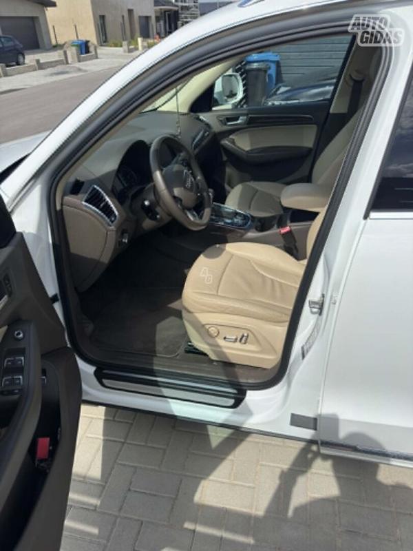 Audi Q5 2014 in Siauliai, with an engine capacity of 2.00 L and mileage of 145 thousand km for 12500 €, photo 4 on AUTOMOTO.COM.LV