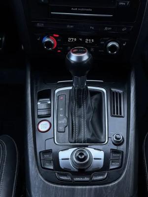 Audi Q5 2014 in Riga, with an engine capacity of 3.00 L and mileage of 308 thousand km for 13480 €, photo 18 on AUTOMOTO.COM.LV