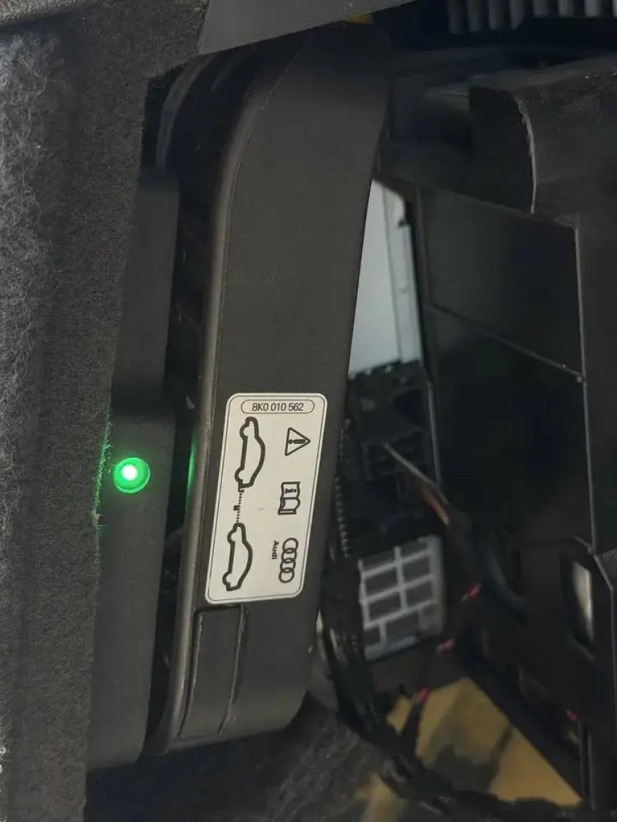 Audi Q5 2014 in Riga, with an engine capacity of 3.00 L and mileage of 308 thousand km for 13480 €, photo 29 on AUTOMOTO.COM.LV