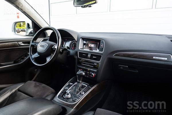 Audi Q5 2015 in Riga, with an engine capacity of 2.00 L and mileage of 176 thousand km for 14950 €, photo 9 on AUTOMOTO.COM.LV