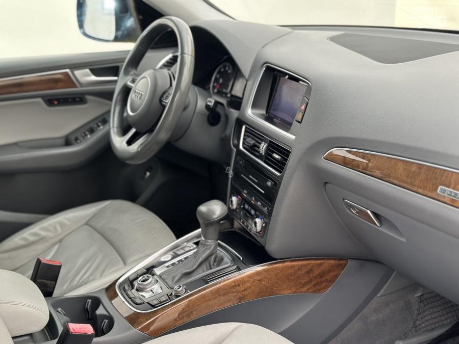 Audi Q5 2015 Avižieniai, ar dzinēja tilpumu 3.00 L un nobraukumu 196 tūkst. km par 12999 €, foto 16 vietnē AUTOMOTO.COM.LV
