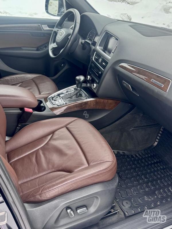Audi Q5 2015 in Kretinga, with an engine capacity of 2.00 L and mileage of 264 thousand km for 11300 €, photo 11 on AUTOMOTO.COM.LV