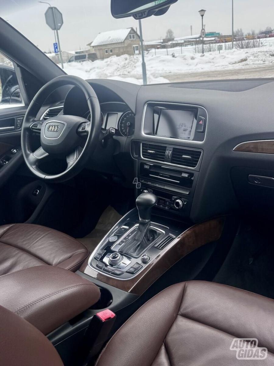 Audi Q5 2015 in Kretinga, with an engine capacity of 2.00 L and mileage of 264 thousand km for 11500 €, photo 13 on AUTOMOTO.COM.LV