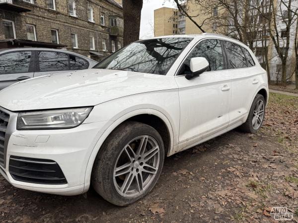 Audi Q5 2018 in Vilnius, with an engine capacity of 2.00 L and mileage of 290 thousand km for 13500 €, photo 2 on AUTOMOTO.COM.LV