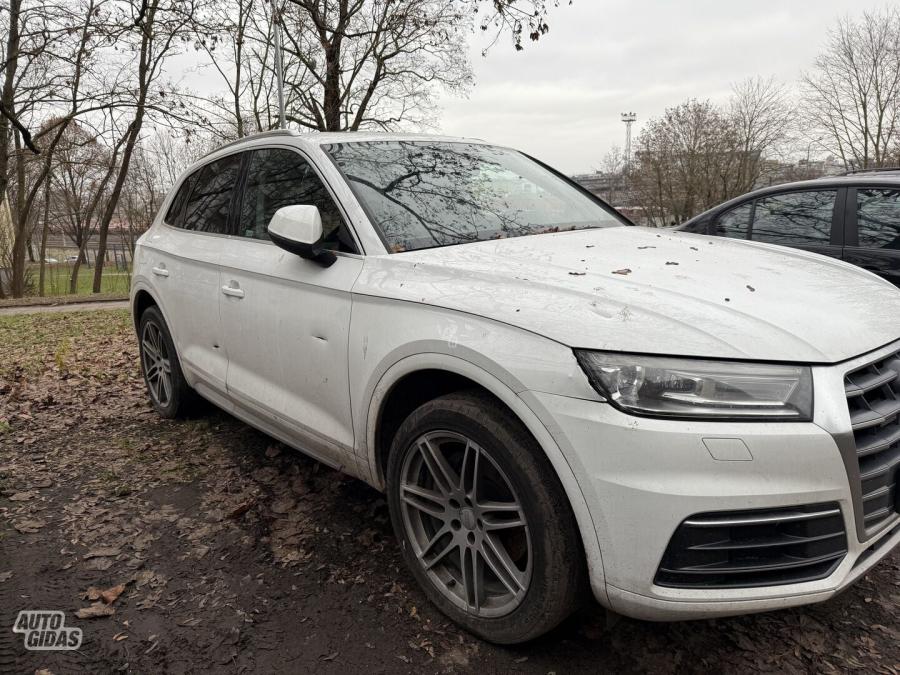 Audi Q5 2018 in Vilnius, with an engine capacity of 2.00 L and mileage of 290 thousand km for 13500 €, photo 8 on AUTOMOTO.COM.LV