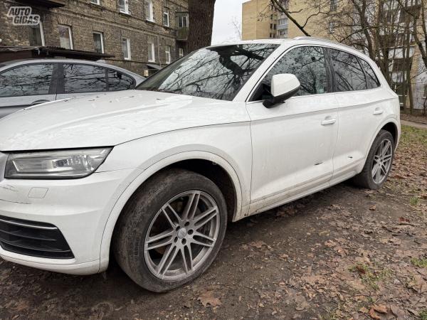 Audi Q5 2018 in Vilnius, with an engine capacity of 2.00 L and mileage of 290 thousand km for 13500 €, photo 9 on AUTOMOTO.COM.LV
